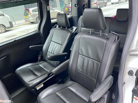 2018 Toyota Noah 80 Deluxe 二手車出售 香港 Toyota Noah 二手車易手車