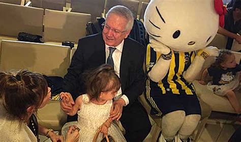 Aziz Yıldırımın Kızı Yaz Hello Kitty Ile Buluştu Foto Galerisi 1