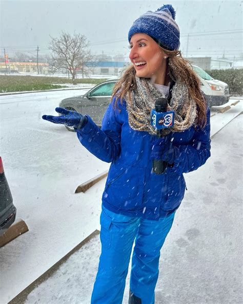 Elyse Smith Abc13 Just Here To Remind You Who Actually Knows Whats Up 🙋‍♀️☀️⛈️☃️ Powerpose