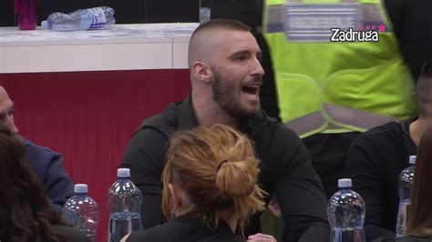 Filip Car Životinjski Napao Mensura Obezbeđenje Opkolilo Učesnike