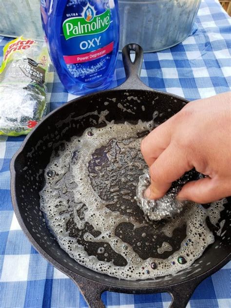 How To Clean A Rusty Cast Iron Skillet Scrappy Geek