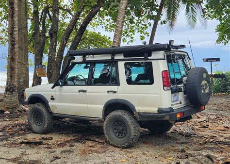 Off Road Land Rover Discovery 2