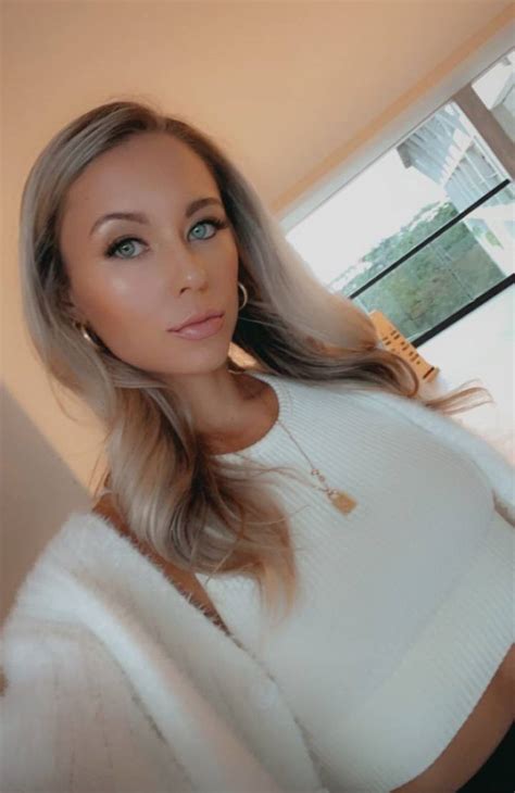 Sarah Houchens Scrolller