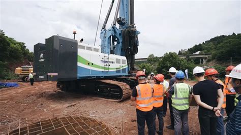 宇通电动旋挖钻机交付仪式！为客户创造更大价值 工程机械品牌网