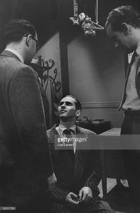 Pictures Of Robert Ellenstein