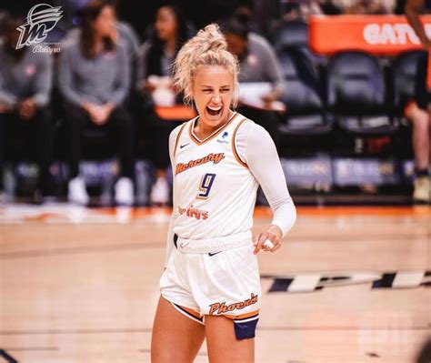 Wnba Guard Sophie Cunningham Goes Viral For Team Loyalty Britishheadline