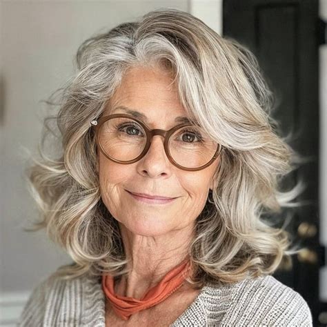 14 Modern Haircuts For Grandmothers Who Dont Feel Old Plus 5 Extra