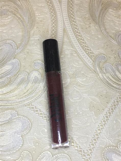 Матовая помада Lamel — цена 45 грн в каталоге Помада для губ Купить товары для красоты и