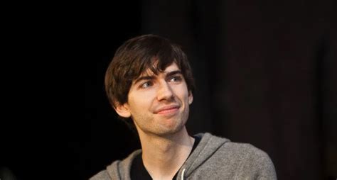 10 богати шефове на технологични компании които живеят пестеливо