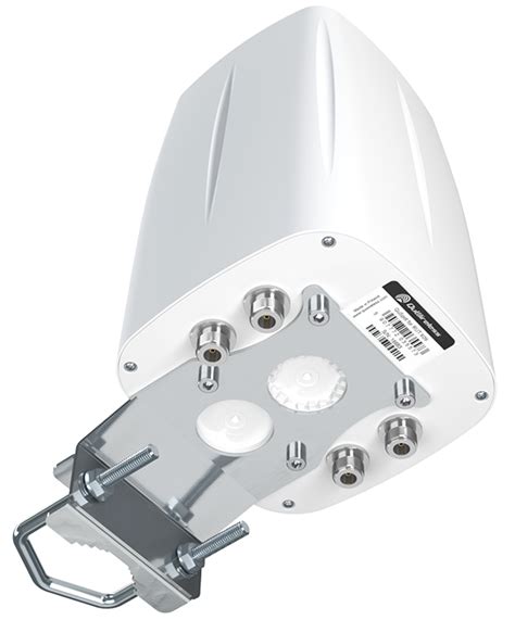 Quomni Lte Mimo 4x4 An Omnidirectional Lte Antenna With Ip67 Enclosure