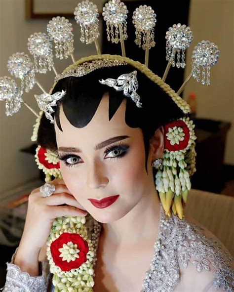 √ 30 Make Up Pengantin Video Tutorial Natural Terbaik 2020