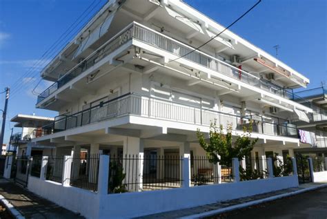 Апартамент с три спални за продажба в Паралия Дионисио Халкидики Недвижими имоти в Гърция