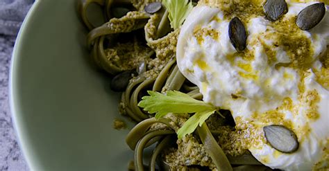 Бесплатные стоковые фото на тему аппетит аппетитный базилик буррата вегетарианский