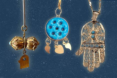 What Is An Amulet Jewelry Amulets In India Garakd