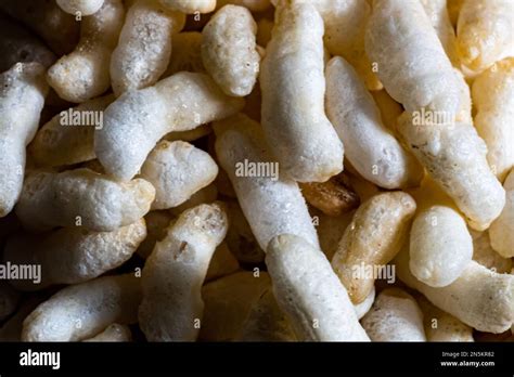 Fresh Big Size Puffed Rice Stock Photo Alamy
