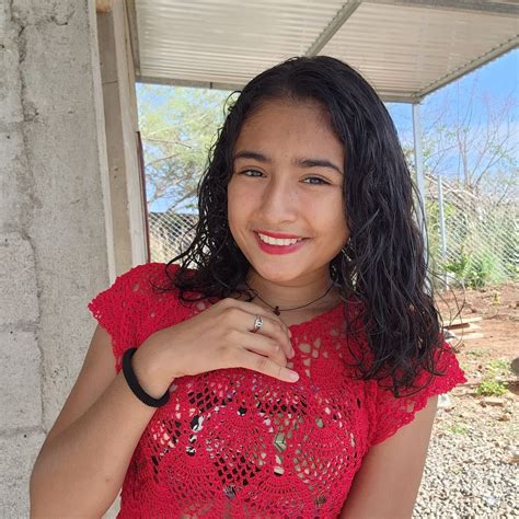 Huy Que Miedo Candy Brey