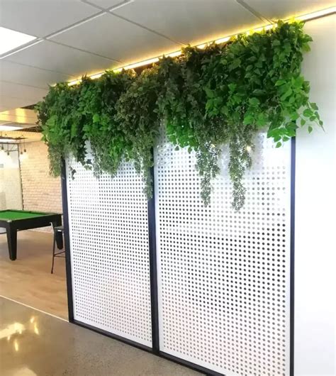 Artificial Trailing Installations Hire Plants