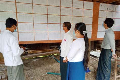 မကွေးတိုင်းဒေသကြီး ကံမမြို့နယ် ရွေးကောက်ပွဲကော်မရှင်ဥက္ကဋ္ဌနှင့်အဖွဲ့ဝင်များရပ်ကွက် ကျေးရွာများရ