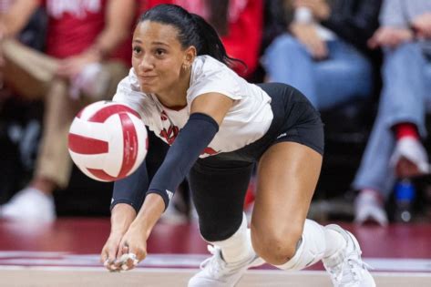 Harper Murray Gets Honest About Nebraska Volleyballs Legacy Under Dani