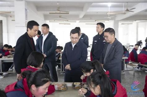 朱俊华在调研教育工作时强调坚持优先发展战略不动摇 全力办好人民满意的教育 澎湃号政务 澎湃新闻 The Paper