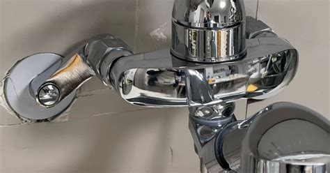 오래된 집이라 새벽에 갑자기 벽수전이 고장나 급하게 요청드렸는데 일찍와서 해결해주셨습니다 친절하시고 꼼꼼하게 봐주셔서 감사합니다 숨고 숨은고수