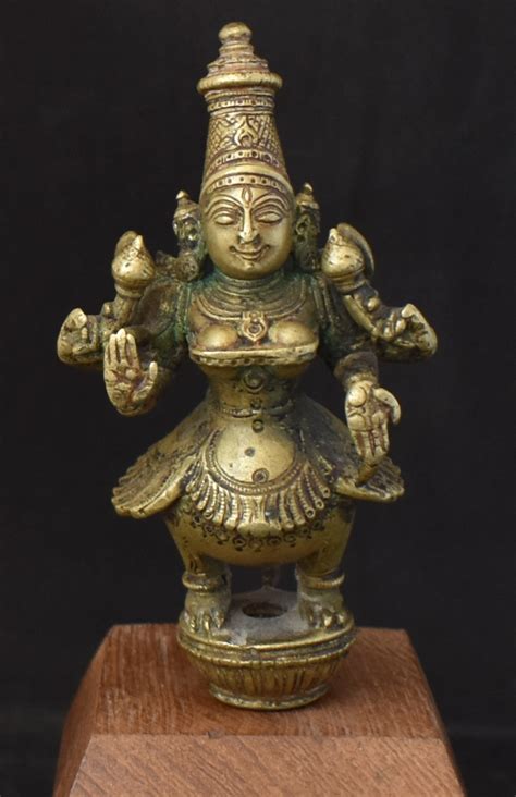 Kinnari Bronzes Of India A Personal Collection