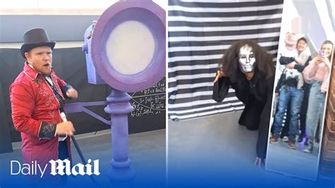 Inside Terrible Glasgow ‘willy Wonka Experience That Saw Police Called