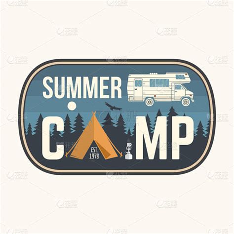 夏令营。矢量图解。衬衫或标志印刷品邮票或t恤的概念