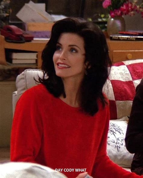 연말에는 빨간 니트 어때요 내일 옷 뭐입지