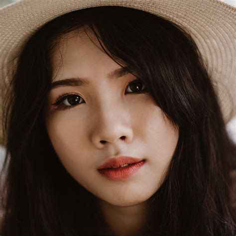 무료 이미지 얼굴 말뿐인 피부 코 아름다움 턱 헤어 스타일 뺨 이마 닫다 모델 갈색 머리 인물 사진