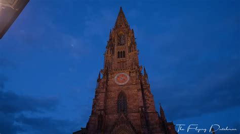 프라이부르크 임 브라이스가우 독일 프라이부르크 역사 지구에서의 아름다운 야경 산책