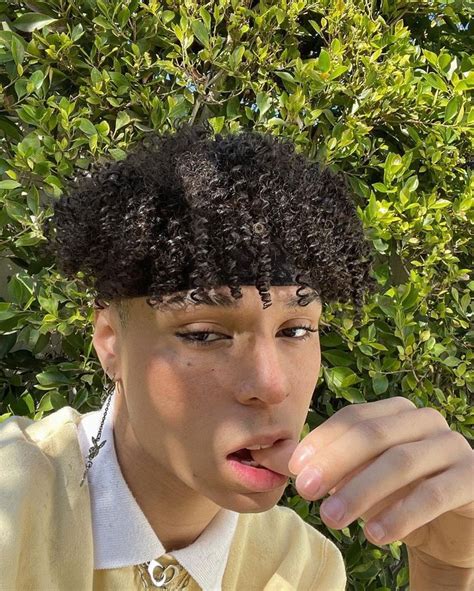 360 2k Likes 5 983 Comments Larray On Instagram “wanna Be Friends” In 2021 Instagram