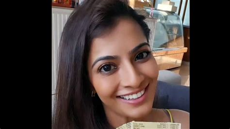 Actress Varalakshmi Sarathkumars Ipl Final Match Ticket Cost Her Rs