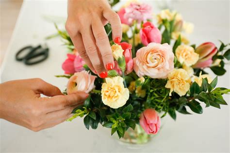 Diy Trader Joes Floral Arrangement Salty Lashes