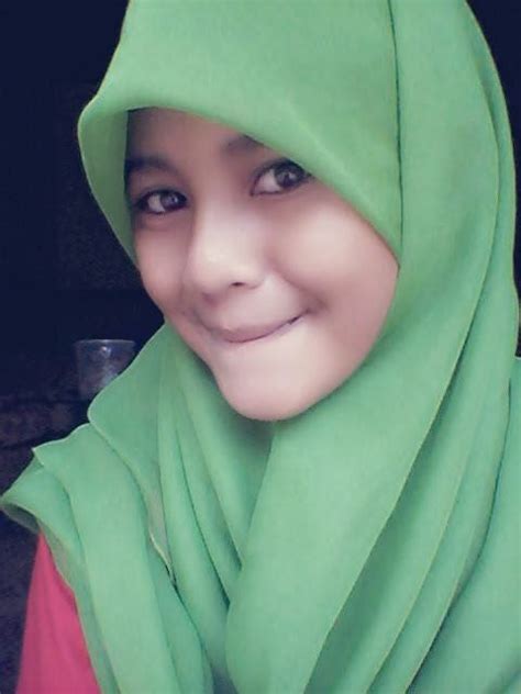 Elyna Syafitri Cewek Kece Spensha Dumai