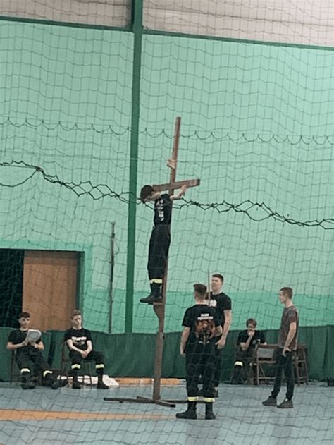 You Exist Meanwhile Some Random Students At School In My Country Rteenagers