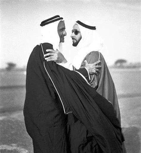 من شعر محمد بن راشد حمدان بن محمد يحتفي بزايد وراشد