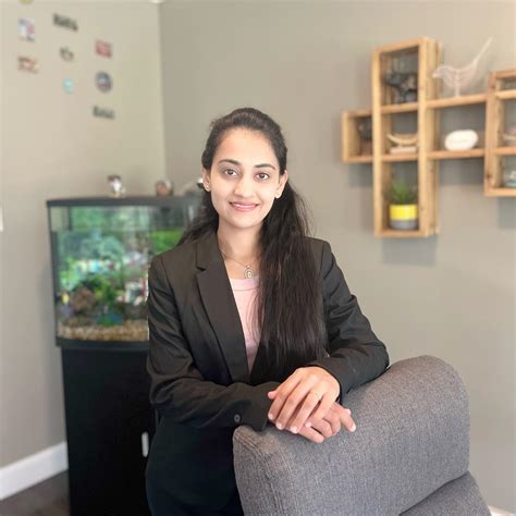 Devanshi Parikh Rmt Mldcdt Vodder Therapist Ottawa On