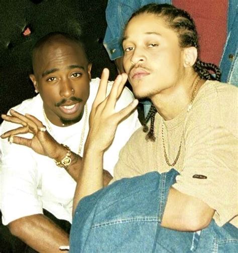 Pin By Janewithlove On Tupac Fashion Tupac Shakur Yaki Kadafi Tupac