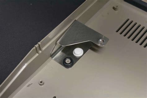 C64c Key Mount Kit Icomp En