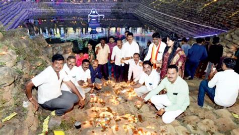 Deepotsava At Nanneshwara Temple Pond Star Of Mysore