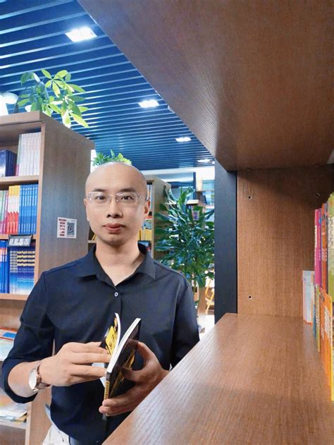 杨大侠杨科体验人生：越是努力，越是幸运 搜狐大视野 搜狐新闻