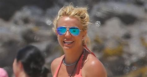 Exclusif Britney Spears Profite Dune Belle Journée Ensoleillée Avec