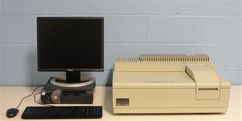 Perkinelmer Lambda 20 Uv Visible Spectrophotometer