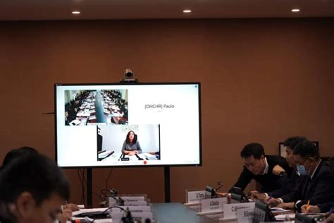 Монгол Улс дахь хүний эрхийн төлөв байдлын илтгэлийг хэлэлцэж байна E Mn