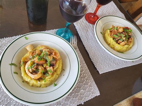 Mofongo De Pana Relleno De Mariscos Con Salsa Criolla Puertoricofood