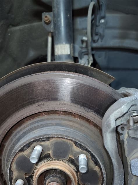 도요타 시에나 앞 뒤 브레이크 디스크 패드 교환 기존 이상 편 과다 마모 서대문구카센터 은평구카센터 마포구카센터 국산차수입차정비 북가좌동카센터sg모터스 네이버 블로그