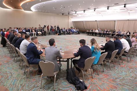 Visar Palloshi nënshkruajti deklaratën për zgjedhje të lira dhe demokratike Tetova Sot