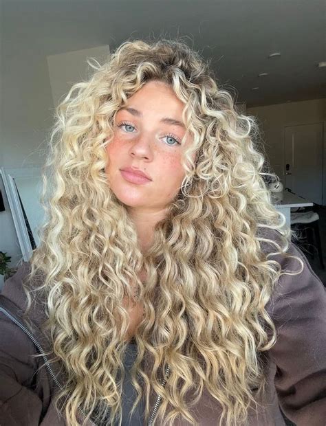 Am I Cute Or Not🥺