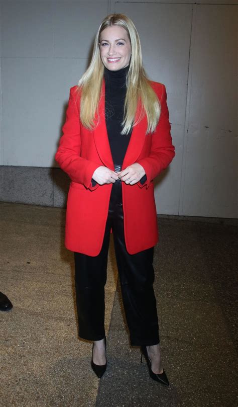 Beth Behrs Style Clothes Outfits And Fashion Celebmafia